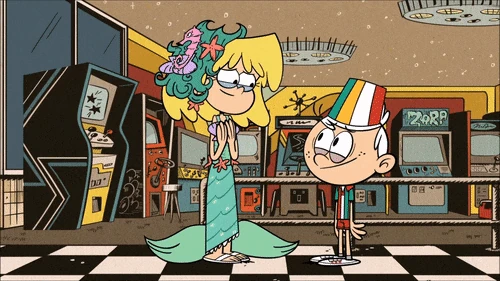 Image - S1E20B Lori hugs Lincoln.gif | The Loud House Encyclopedia | FANDOM powered by Wikia