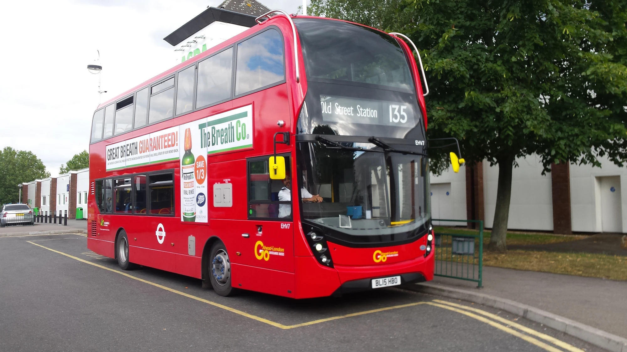 London Buses route 135 | Bus Routes in London Wiki | FANDOM powered by ...