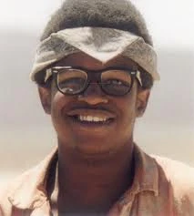 Holes at emaze Presentation