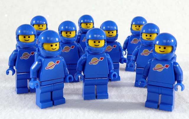 Blue Classic Spaceman | LEGO Space Wiki | Fandom powered by Wikia