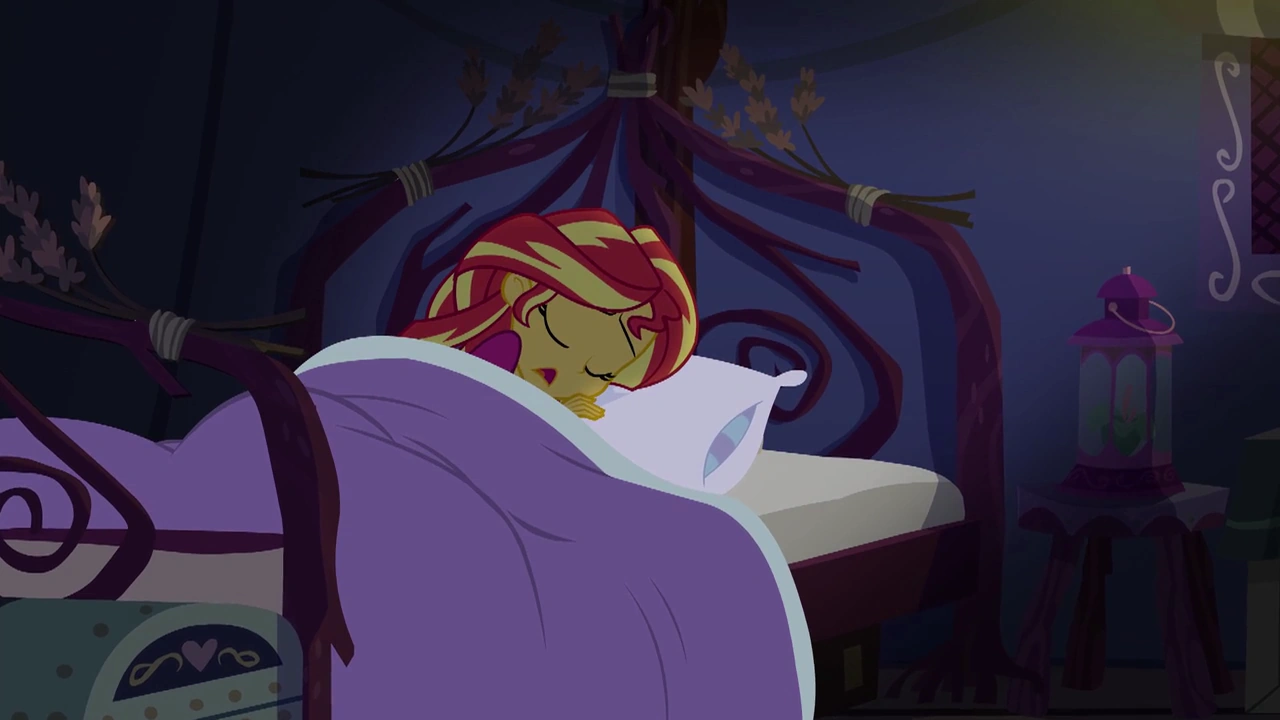 Image - Sunset Shimmer sleeping in her bed EG4.png | My Little Pony ...