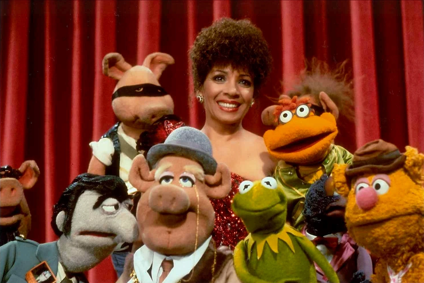 Episode 504: Shirley Bassey | Muppet Wiki | Fandom powered by Wikia