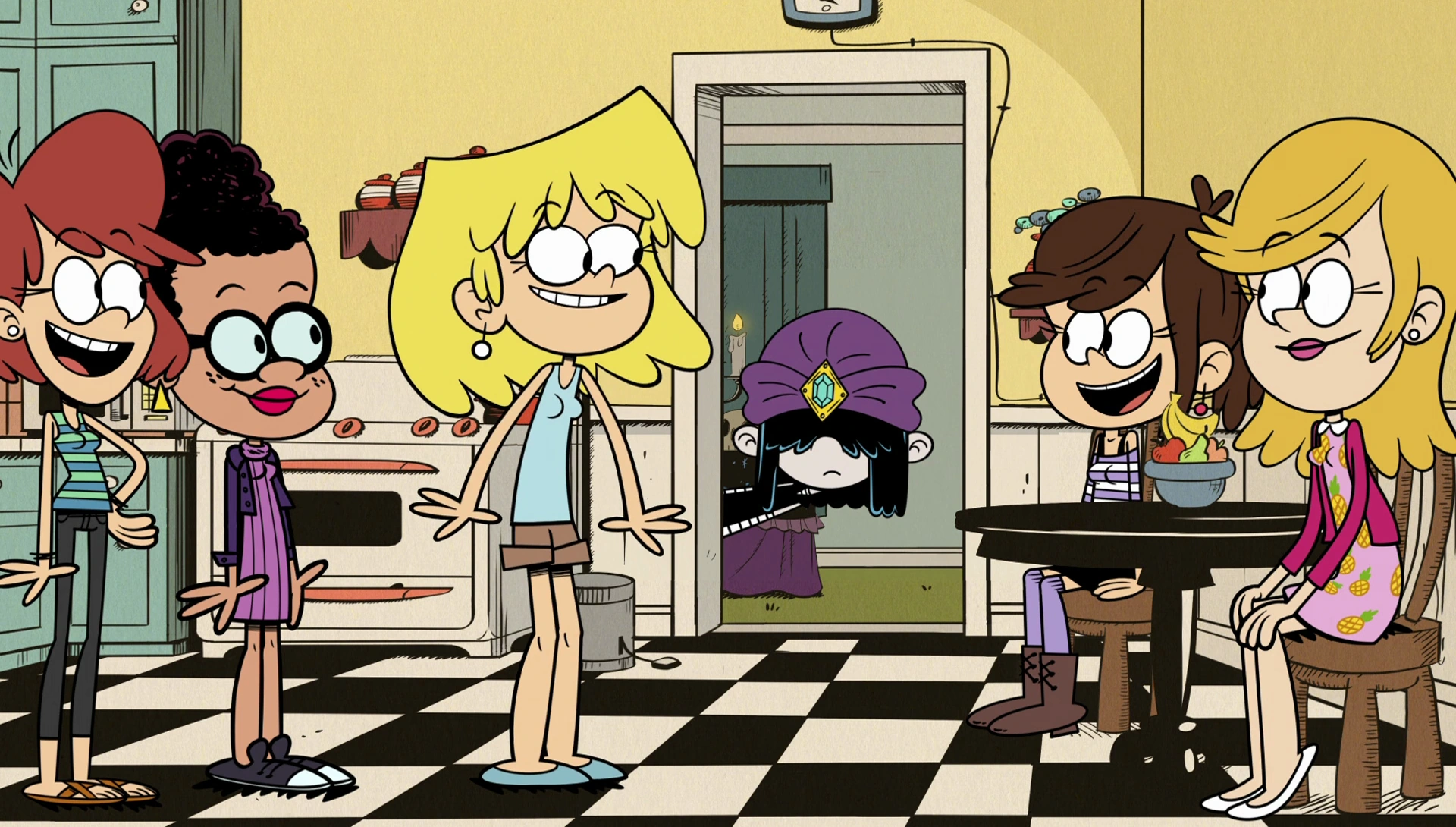 Image - S2E15B Lori talking with her friends.png | The Loud House Encyclopedia | FANDOM powered ...