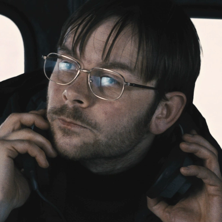 Characters Lost in "THE THING 2011" and "John Carpenter's THE THING ...