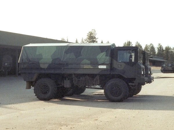 Image - Military vehicle Sisu SA-150.jpg | Tractor & Construction Plant ...