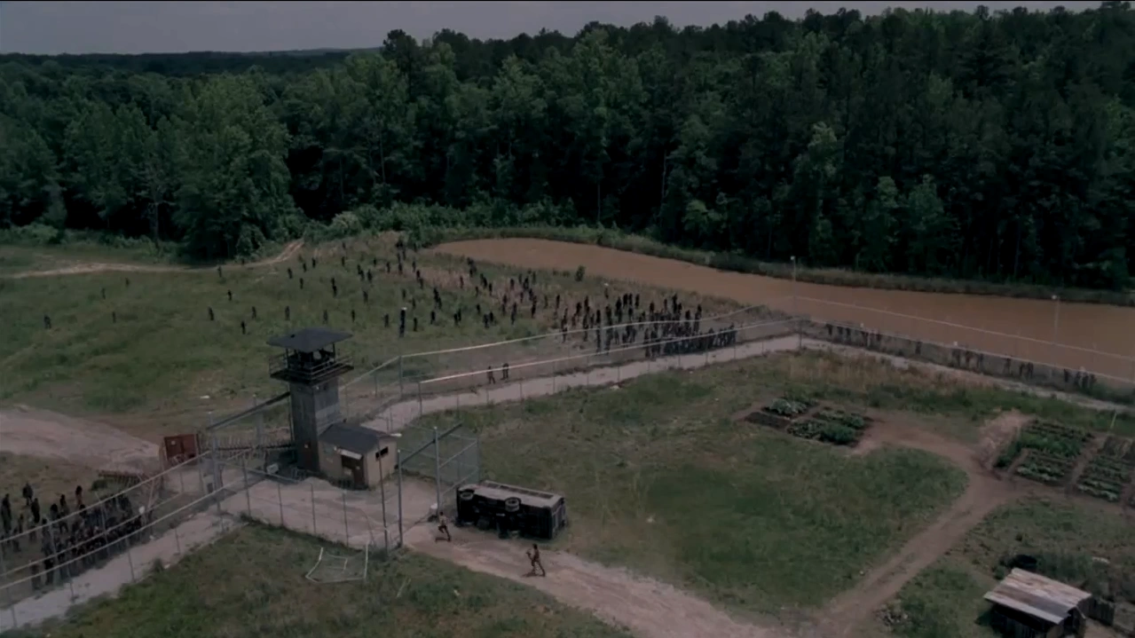 Image - S4T Prison yard.png | Walking Dead Wiki | FANDOM powered by Wikia